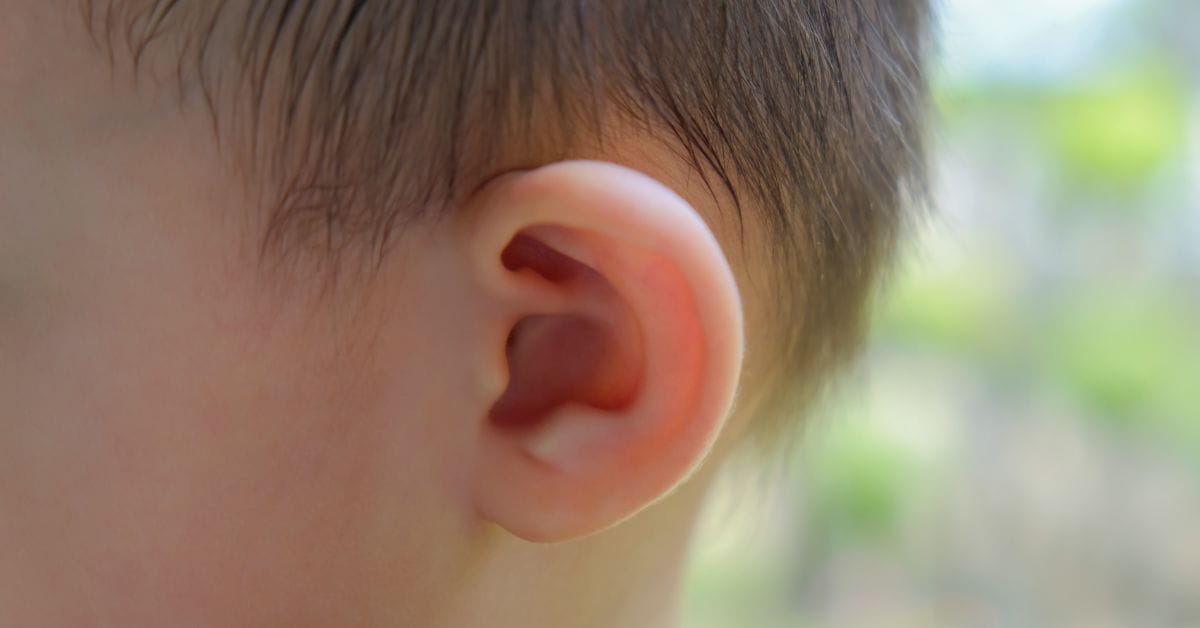 Toddler Plugging Ears With Fingers: Causes & Solutions